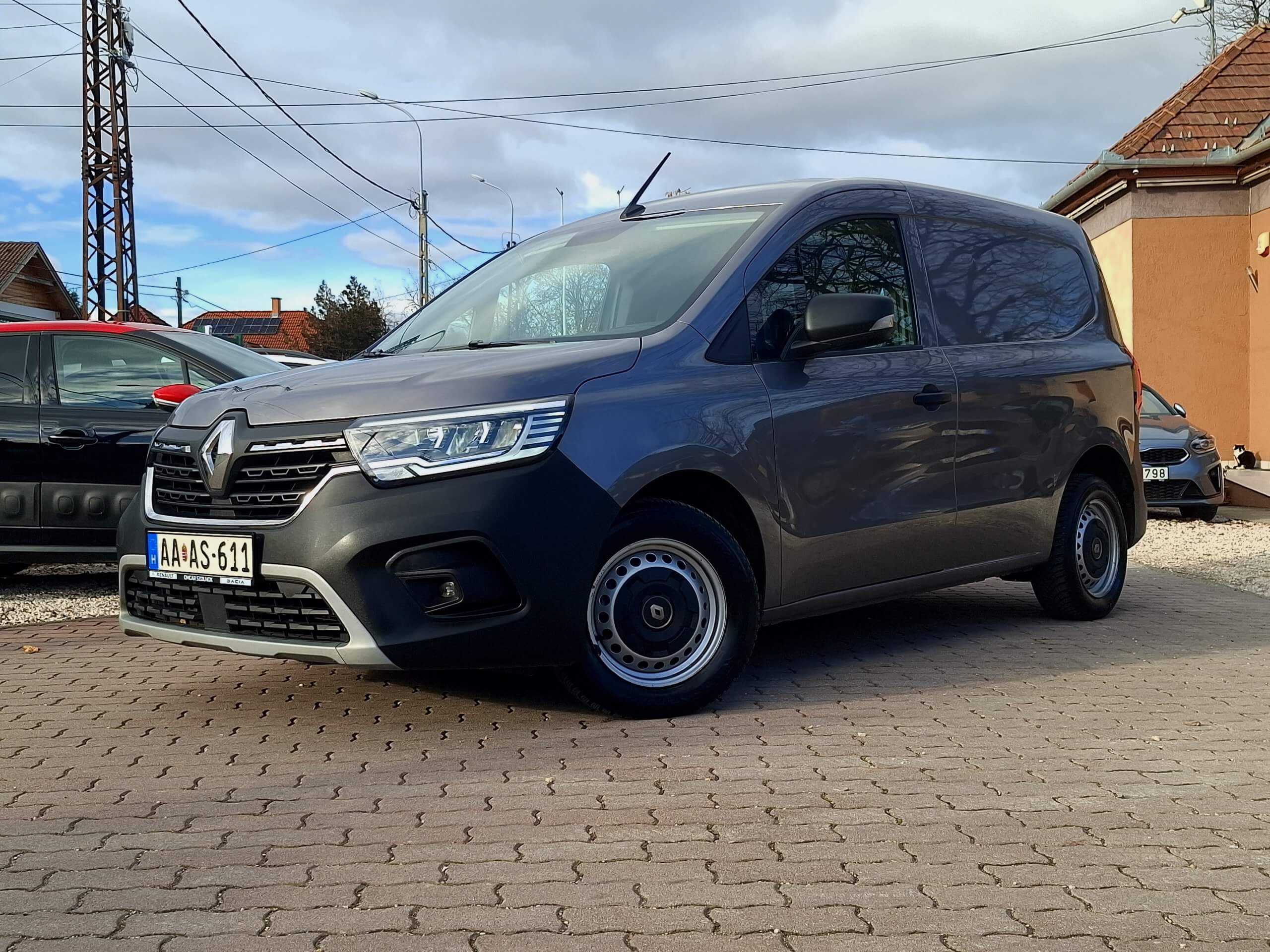 Renault Kangoo | Hungarikum Autó